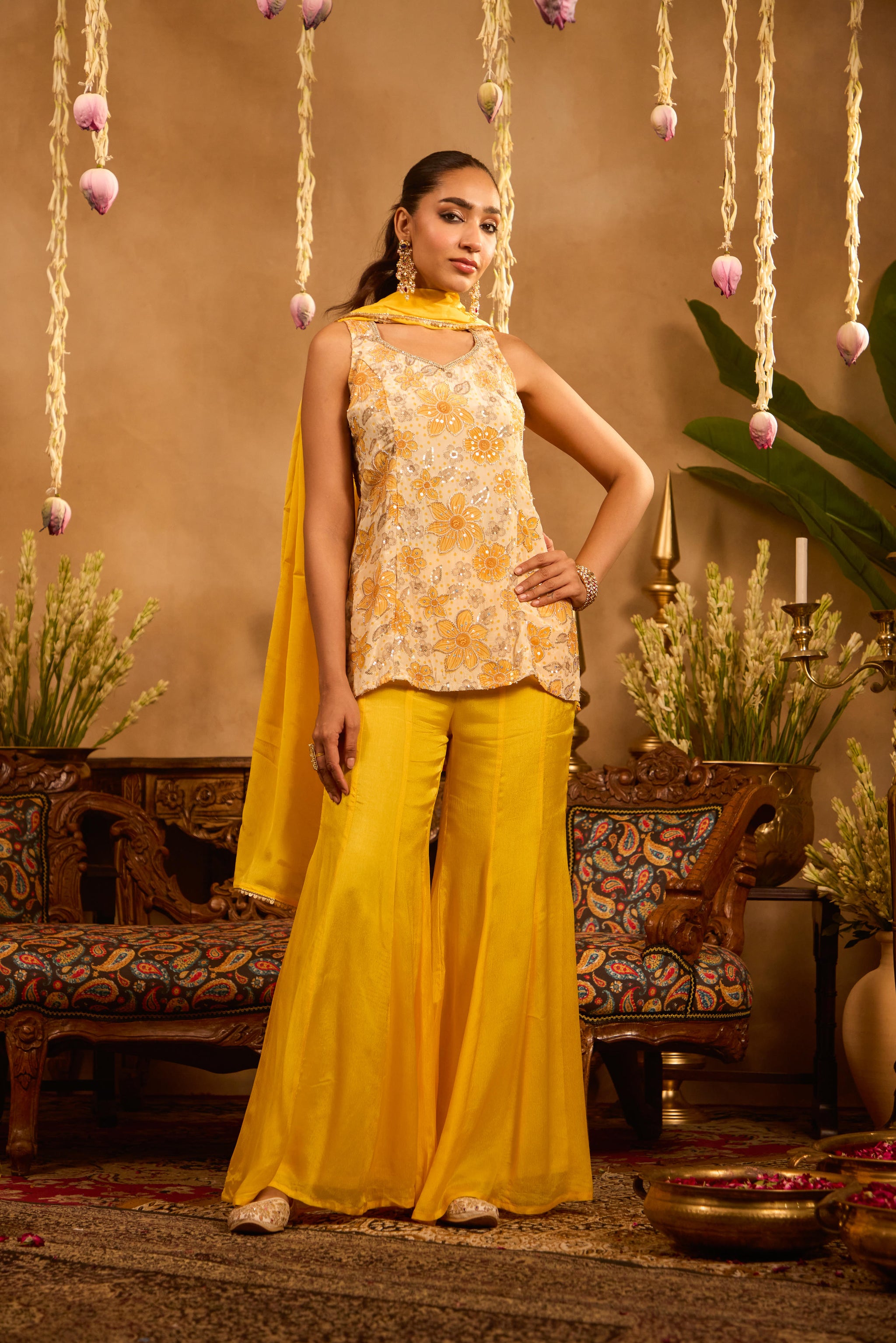 Mastaani Haldi Bloom Embroidered Kurta Set